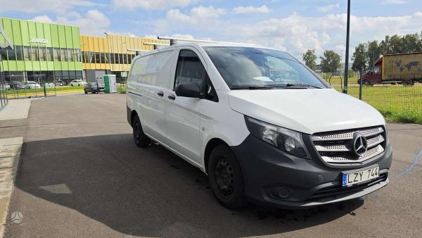 White Mercedes-Benz Vito 2021 in Vilnius, with an engine capacity of 1.75 L and mileage of 146 thousand km for 12000 €, photo 7 on AUTOMOTO.COM.LV