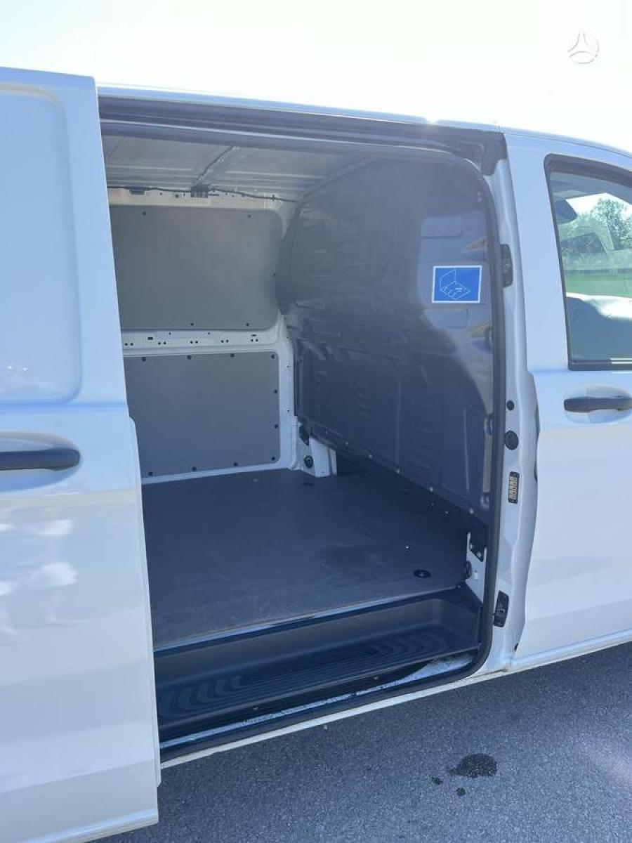 White Mercedes-Benz Vito 2022 in Panevezys, with an engine capacity of 1.95 L and mileage of 160 thousand km for 17500 €, photo 16 on AUTOMOTO.COM.LV