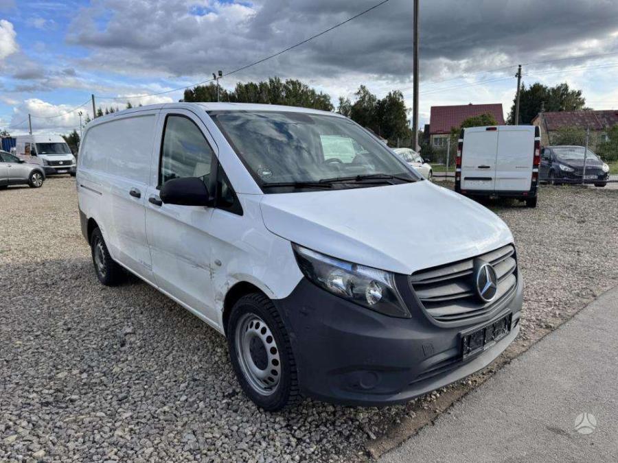 Белый Мерседес Вито 2022 в Радвилишкис, объемом двигателя 1.95 л и пробегом 111 тыс. км за 14459 €, фото 4 на AUTOMOTO.COM.LV
