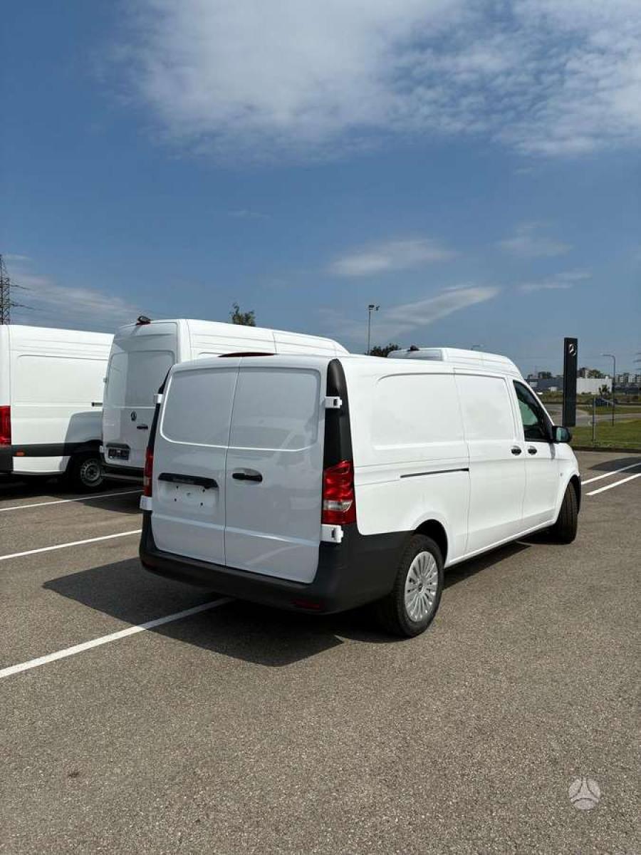 Balts Mercedes-Benz Vito 2026 Kauņa, ar dzinēja tilpumu 1.95 L un nobraukumu 0 tūkst. km par 45859 €, foto 3 vietnē AUTOMOTO.COM.LV