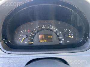 Balts Mercedes-Benz Vito 2005 Jūrmala, ar dzinēja tilpumu 2.20 L un nobraukumu 301 tūkst. km par 3000 €, foto 6 vietnē AUTOMOTO.COM.LV