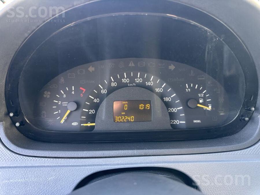 Balts Mercedes-Benz Vito 2005 Jūrmala, ar dzinēja tilpumu 2.20 L un nobraukumu 301 tūkst. km par 3000 €, foto 6 vietnē AUTOMOTO.COM.LV