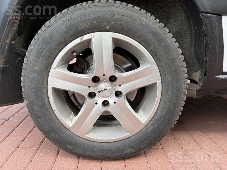 White Mercedes-Benz Vito 2005 in Riga, with an engine capacity of 2.20 L and mileage of 305 thousand km for 2300 €, photo 17 on AUTOMOTO.COM.LV