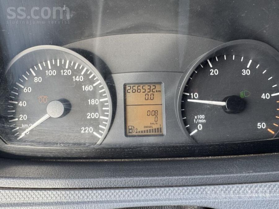 Balts Mercedes-Benz Vito 2006 Jelgava, ar dzinēja tilpumu 2.20 L un nobraukumu 267 tūkst. km par 4500 €, foto 14 vietnē AUTOMOTO.COM.LV