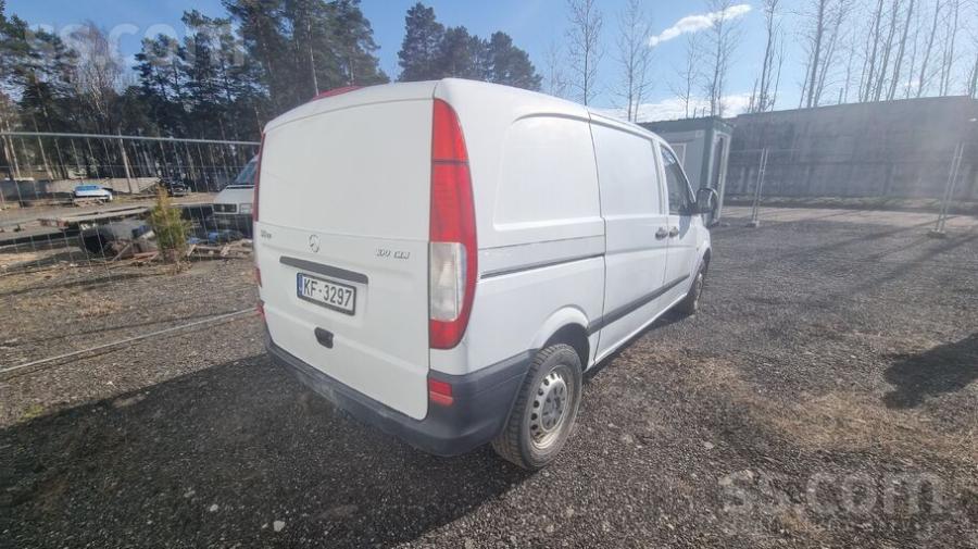 Balts Mercedes-Benz Vito 2007 Rīga, ar dzinēja tilpumu 2.20 L un nobraukumu 283 tūkst. km par 3800 €, foto 4 vietnē AUTOMOTO.COM.LV