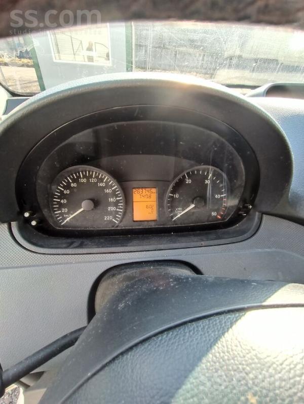 Balts Mercedes-Benz Vito 2007 Rīga, ar dzinēja tilpumu 2.20 L un nobraukumu 283 tūkst. km par 3800 €, foto 7 vietnē AUTOMOTO.COM.LV