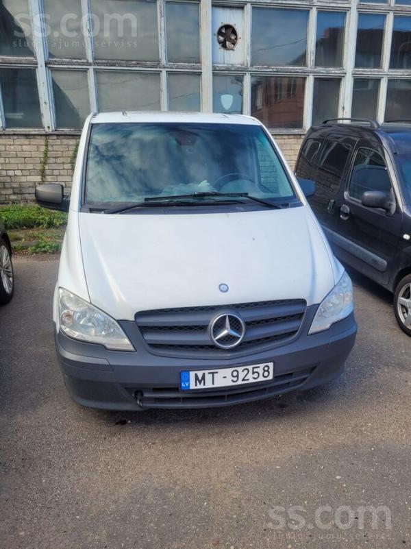 Balts Mercedes-Benz Vito 2013 Rīga, ar dzinēja tilpumu 2.20 L un nobraukumu 296 tūkst. km par 2000 €, foto 1 vietnē AUTOMOTO.COM.LV