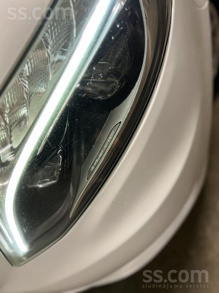 White Mercedes-Benz Vito 2015 in Liepaja, with an engine capacity of 2.20 L and mileage of 275 thousand km for 17950 €, photo 14 on AUTOMOTO.COM.LV