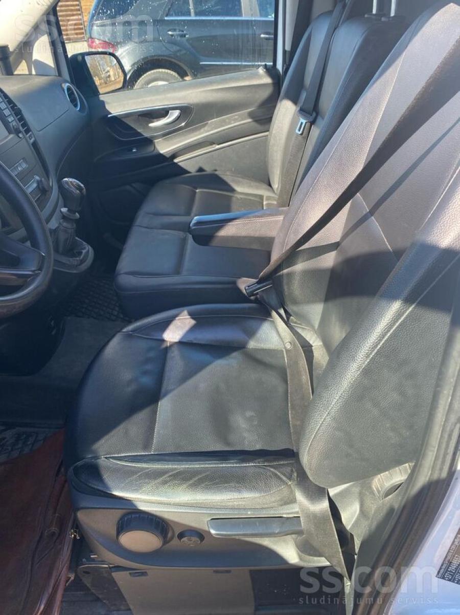 White Mercedes-Benz Vito 2017 in Daugavpils, with an engine capacity of 1.60 L and mileage of 197 thousand km for 10900 €, photo 4 on AUTOMOTO.COM.LV