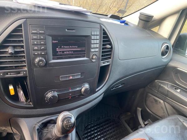 White Mercedes-Benz Vito 2017 in Daugavpils, with an engine capacity of 1.60 L and mileage of 197 thousand km for 10900 €, photo 5 on AUTOMOTO.COM.LV