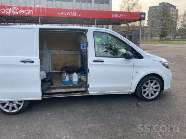 White Mercedes-Benz Vito 2017 in Daugavpils, with an engine capacity of 1.60 L and mileage of 197 thousand km for 10900 €, photo 9 on AUTOMOTO.COM.LV