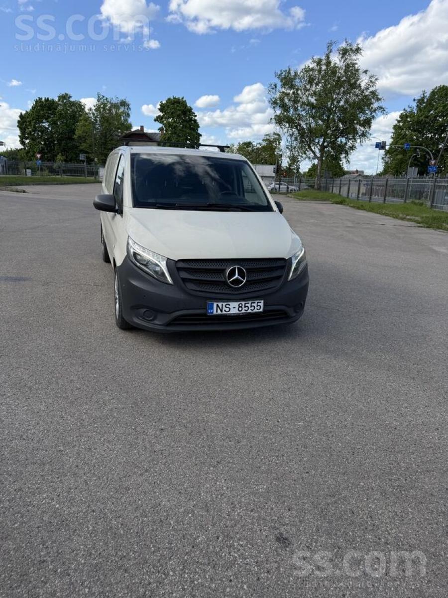 White Mercedes-Benz Vito 2017 in Rezekne, with an engine capacity of 2.20 L and mileage of 368 thousand km for 12100 €, photo 1 on AUTOMOTO.COM.LV