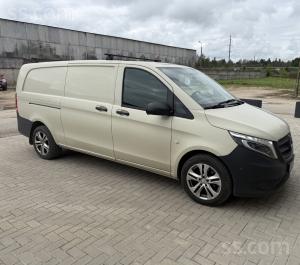 White Mercedes-Benz Vito 2017 in Rezekne, with an engine capacity of 2.20 L and mileage of 368 thousand km for 12100 €, photo 4 on AUTOMOTO.COM.LV