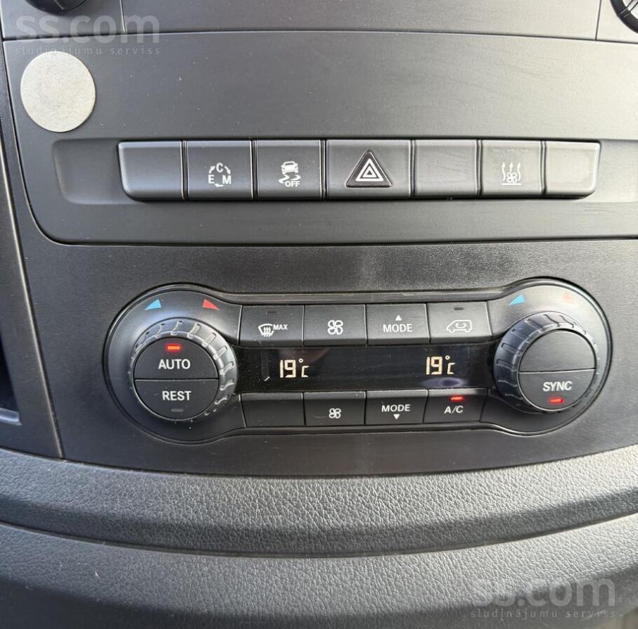 White Mercedes-Benz Vito 2017 in Rezekne, with an engine capacity of 2.20 L and mileage of 368 thousand km for 12100 €, photo 12 on AUTOMOTO.COM.LV