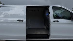 White Mercedes-Benz Vito 2017 in Jelgava, with an engine capacity of 2.20 L and mileage of 299 thousand km for 10990 €, photo 23 on AUTOMOTO.COM.LV
