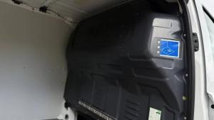 White Mercedes-Benz Vito 2017 in Jelgava, with an engine capacity of 2.20 L and mileage of 299 thousand km for 10990 €, photo 24 on AUTOMOTO.COM.LV