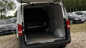 White Mercedes-Benz Vito 2017 in Jelgava, with an engine capacity of 2.20 L and mileage of 299 thousand km for 10990 €, photo 26 on AUTOMOTO.COM.LV