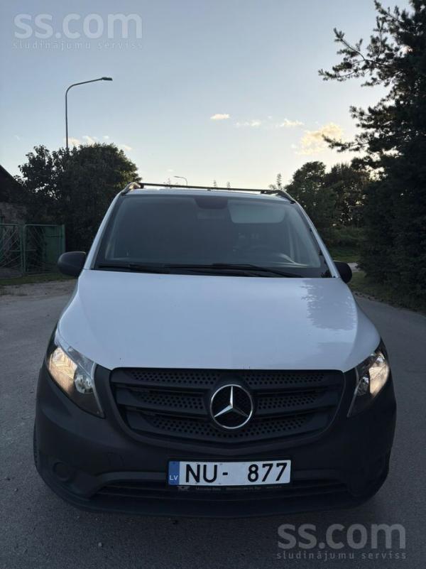 White Mercedes-Benz Vito 2017 in Riga, with an engine capacity of 2.20 L and mileage of 372 thousand km for 11900 €, photo 3 on AUTOMOTO.COM.LV
