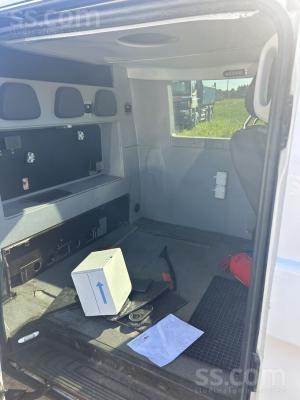Balts Mercedes-Benz Vito 2020 Rīga, ar dzinēja tilpumu 2.10 L un nobraukumu 298 tūkst. km par 13770 €, foto 10 vietnē AUTOMOTO.COM.LV
