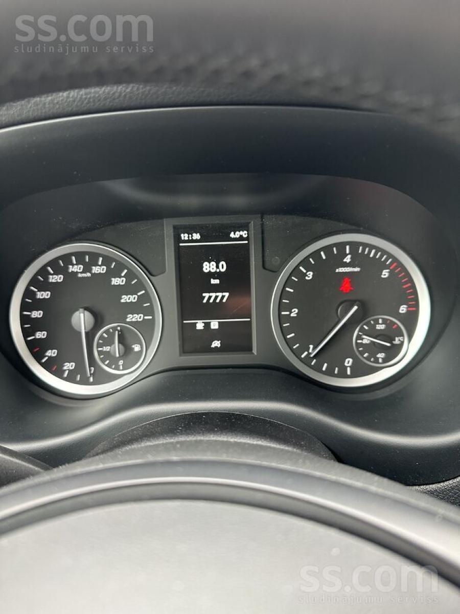 White Mercedes-Benz Vito 2021 in Jelgava, with an engine capacity of 1.80 L and mileage of 68 thousand km for 41700 €, photo 8 on AUTOMOTO.COM.LV