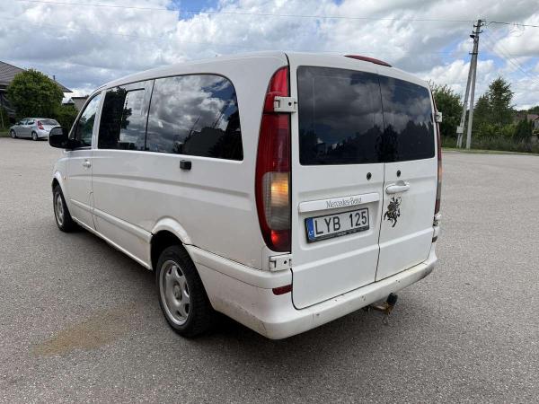 White Mercedes-Benz Vito 2005 in Jonava, with an engine capacity of 2.20 L and mileage of 322 thousand km for 2150 €, photo 4 on AUTOMOTO.COM.LV