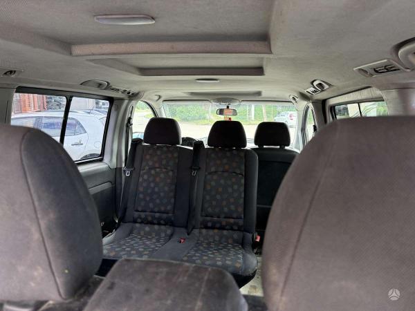 White Mercedes-Benz Vito 2005 in Jonava, with an engine capacity of 2.20 L and mileage of 322 thousand km for 2150 €, photo 5 on AUTOMOTO.COM.LV