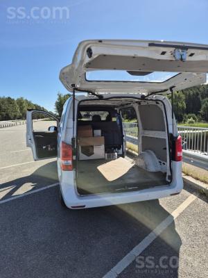 White Mercedes-Benz Vito 2016 in Riga, with an engine capacity of 1.60 L and mileage of 156 thousand km for 8600 €, photo 5 on AUTOMOTO.COM.LV