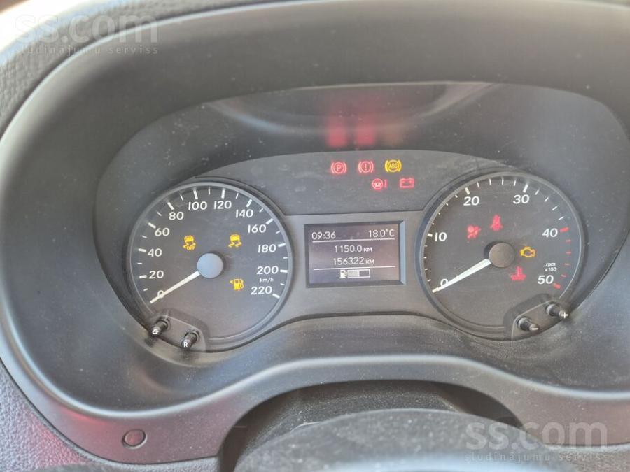 White Mercedes-Benz Vito 2016 in Riga, with an engine capacity of 1.60 L and mileage of 156 thousand km for 8600 €, photo 7 on AUTOMOTO.COM.LV