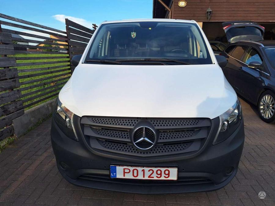 Balts Mercedes-Benz Vito 2016 Kauņa, ar dzinēja tilpumu 2.14 L un nobraukumu 235 tūkst. km par 9600 €, foto 3 vietnē AUTOMOTO.COM.LV