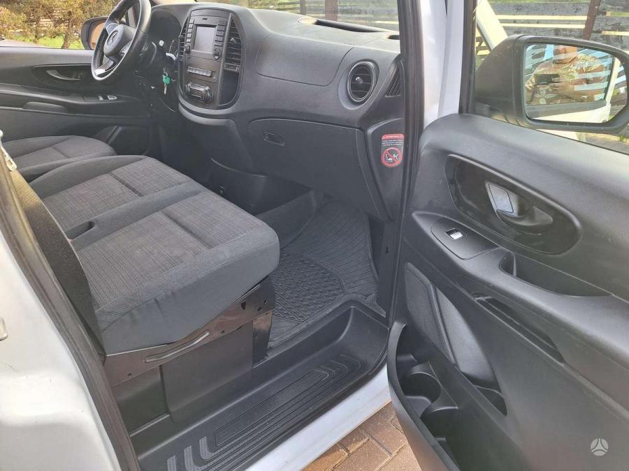 Balts Mercedes-Benz Vito 2016 Kauņa, ar dzinēja tilpumu 2.14 L un nobraukumu 235 tūkst. km par 9600 €, foto 6 vietnē AUTOMOTO.COM.LV