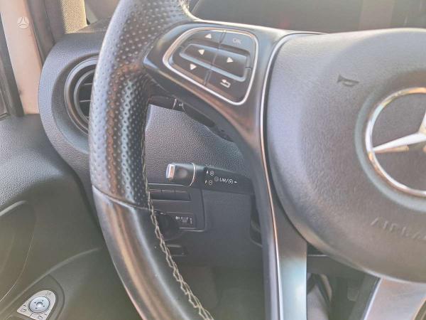 White Mercedes-Benz Vito 2016 in Kaunas, with an engine capacity of 2.14 L and mileage of 235 thousand km for 9600 €, photo 9 on AUTOMOTO.COM.LV