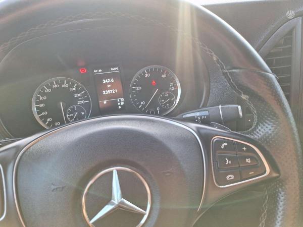 White Mercedes-Benz Vito 2016 in Kaunas, with an engine capacity of 2.14 L and mileage of 235 thousand km for 9600 €, photo 10 on AUTOMOTO.COM.LV