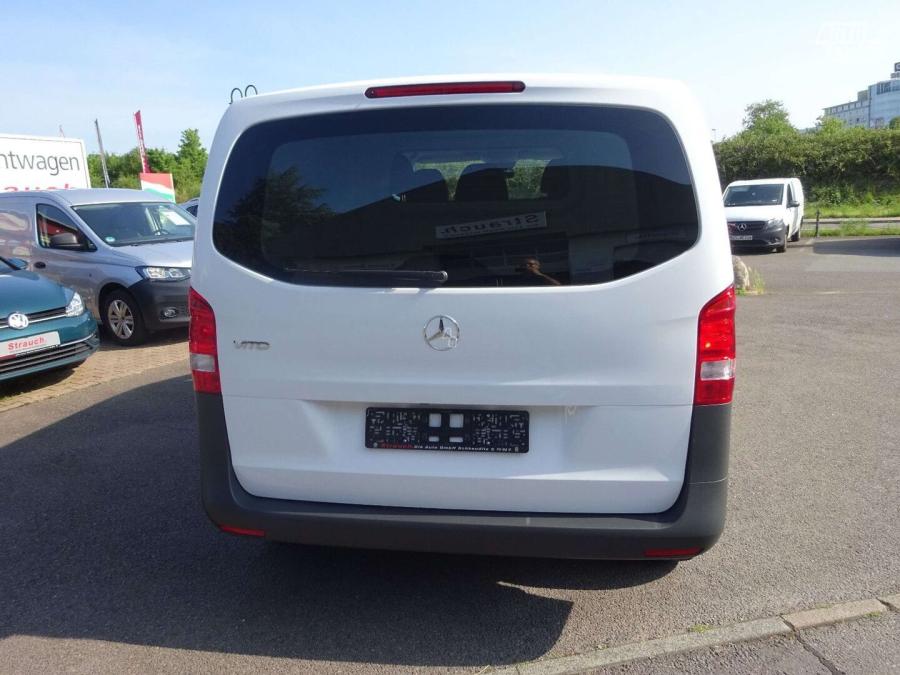 White Mercedes-Benz Vito 2021 in Kaunas, with an engine capacity of 1.70 L and mileage of 43 thousand km for 25876 €, photo 4 on AUTOMOTO.COM.LV