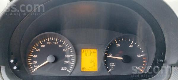 Белый Мерседес Вито 2007 в Цесис, объемом двигателя 2.20 л и пробегом 372 тыс. км за 2700 €, фото 5 на AUTOMOTO.COM.LV
