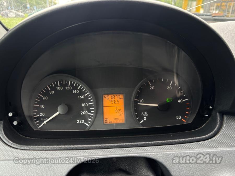 Белый Мерседес Вито 2007 в Таллин, объемом двигателя 2.10 л и пробегом 399 тыс. км за 2790 €, фото 14 на AUTOMOTO.COM.LV