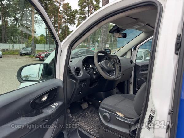 Balts Mercedes-Benz Vito 2017 Tallina, ar dzinēja tilpumu 2.20 L un nobraukumu 364 tūkst. km par 11000 €, foto 9 vietnē AUTOMOTO.COM.LV