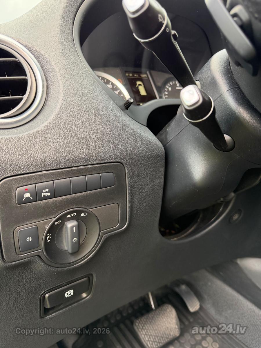 Balts Mercedes-Benz Vito 2019 Tallina, ar dzinēja tilpumu 2.10 L un nobraukumu 154 tūkst. km par 25500 €, foto 13 vietnē AUTOMOTO.COM.LV