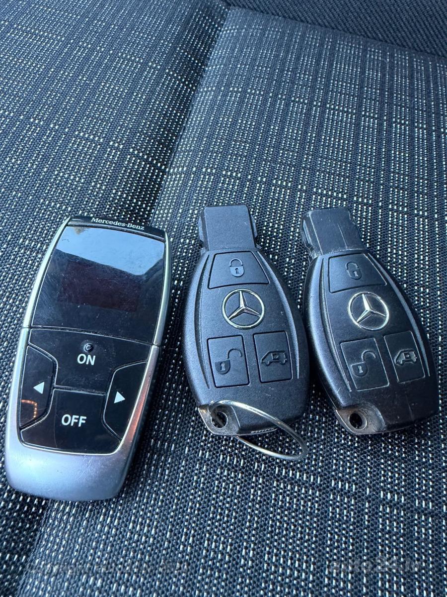 Balts Mercedes-Benz Vito 2019 Tallina, ar dzinēja tilpumu 2.10 L un nobraukumu 154 tūkst. km par 25500 €, foto 15 vietnē AUTOMOTO.COM.LV