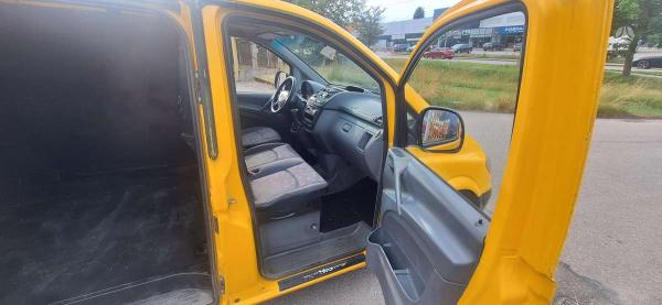 Желтый Мерседес Вито 2007 в Вильнюс, объемом двигателя 2.18 л и пробегом 161 тыс. км за 5500 €, фото 9 на AUTOMOTO.COM.LV