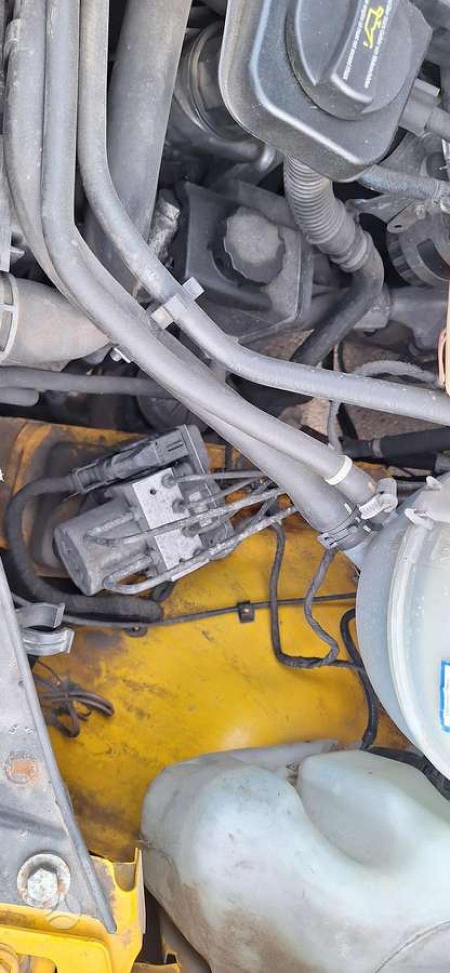 Dzeltens Mercedes-Benz Vito 2007 Viļņa, ar dzinēja tilpumu 2.18 L un nobraukumu 161 tūkst. km par 5500 €, foto 17 vietnē AUTOMOTO.COM.LV