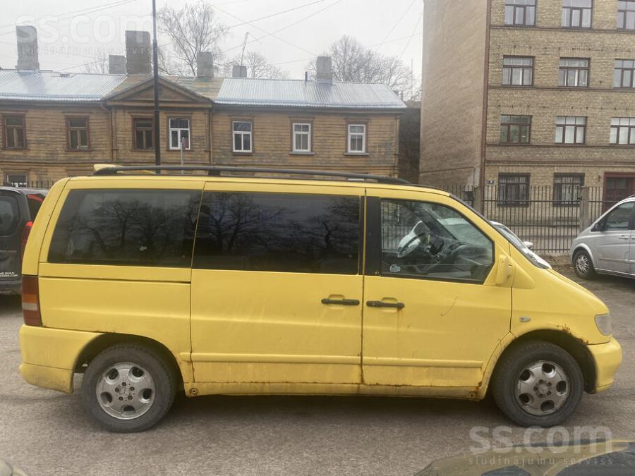 Желтый Мерседес Вито 2000 в Рига, объемом двигателя 2.20 л и пробегом 398 тыс. км за 1200 €, фото 4 на AUTOMOTO.COM.LV