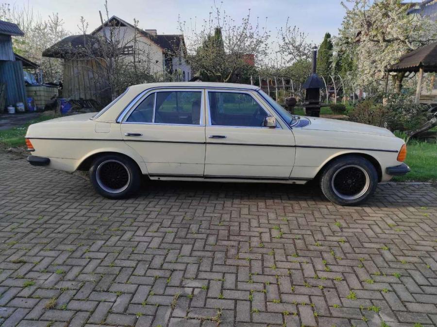 Brown Mercedes-Benz W 123 1982 in Kupiskis, with an engine capacity of 2.00 L and mileage of 251 thousand km for 2400 €, photo 7 on AUTOMOTO.COM.LV