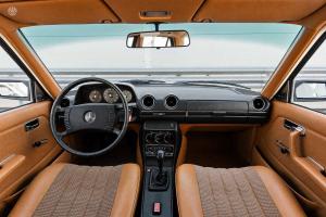 Green Mercedes-Benz W 123 1979 in Tallinn, with an engine capacity of 2.31 L and mileage of 135 thousand km for 12900 €, photo 18 on AUTOMOTO.COM.LV