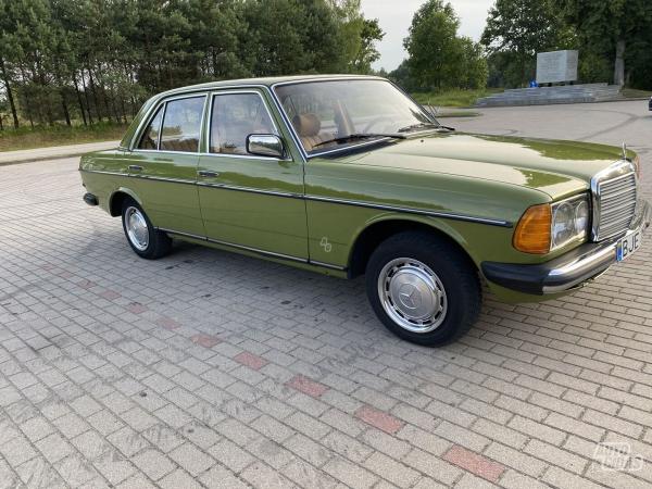Zaļš Mercedes-Benz W 123 1981 Tauragė, ar dzinēja tilpumu 2.00 L un nobraukumu 211 tūkst. km par 6900 €, foto 1 vietnē AUTOMOTO.COM.LV