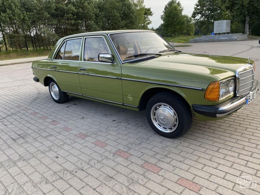 Green Mercedes-Benz W 123 1981 in Taurage, with an engine capacity of 2.00 L and mileage of 211 thousand km for 6900 €, photo 1 on AUTOMOTO.COM.LV
