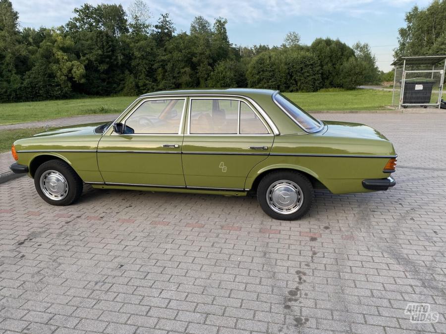 Green Mercedes-Benz W 123 1981 in Taurage, with an engine capacity of 2.00 L and mileage of 211 thousand km for 6900 €, photo 3 on AUTOMOTO.COM.LV