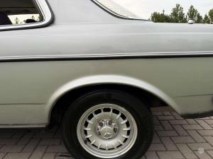 Серый Мерседес W 123 1978 в Кедайняй, объемом двигателя 2.80 л и пробегом 178 тыс. км за 5500 €, фото 22 на AUTOMOTO.COM.LV