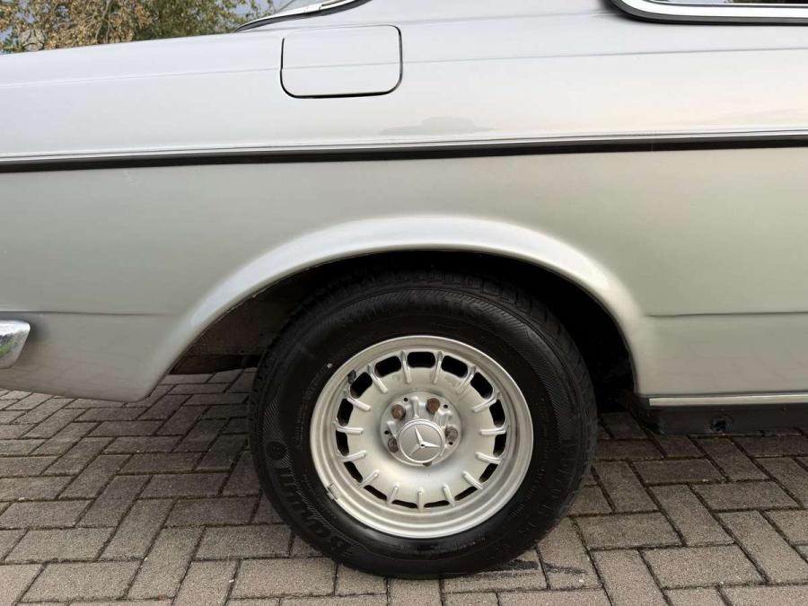 Серый Мерседес W 123 1978 в Кедайняй, объемом двигателя 2.80 л и пробегом 178 тыс. км за 5500 €, фото 24 на AUTOMOTO.COM.LV