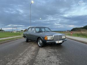 Pelēks Mercedes-Benz W 123 1981 Kauņa, ar dzinēja tilpumu 2.00 L un nobraukumu 350 tūkst. km par 2000 €, foto  vietnē AUTOMOTO.COM.LV