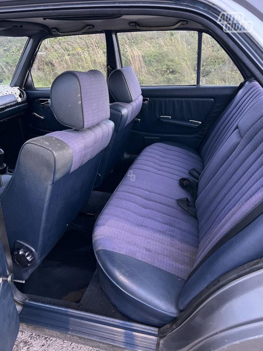 Pelēks Mercedes-Benz W 123 1981 Kauņa, ar dzinēja tilpumu 2.00 L un nobraukumu 350 tūkst. km par 2000 €, foto 12 vietnē AUTOMOTO.COM.LV